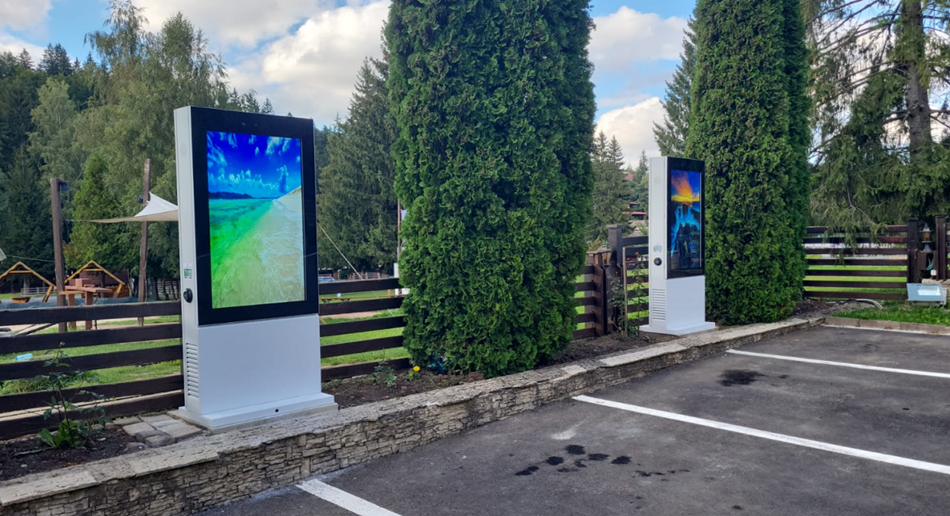Outdoor LCD Displays & Digital Signage Kiosks | MWE LCD Display ...