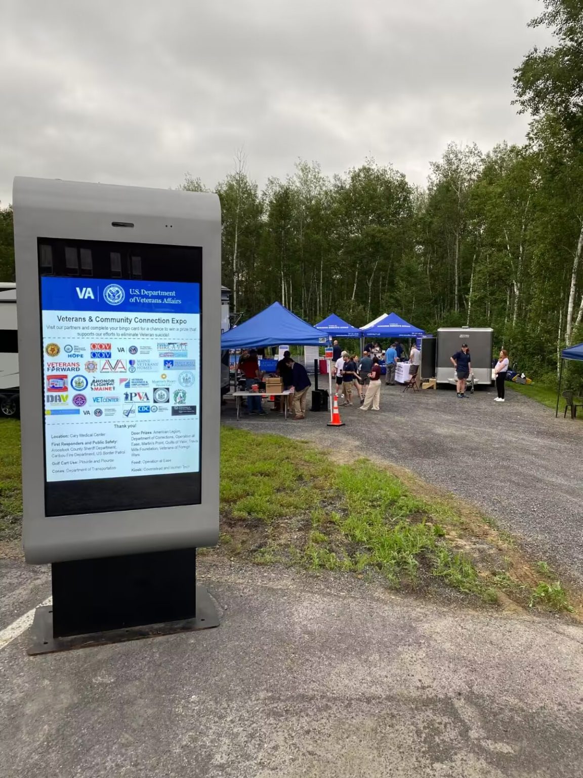 Outdoor LCD Digital Signage Display|Outdoor Digital Signage Kiosks ...