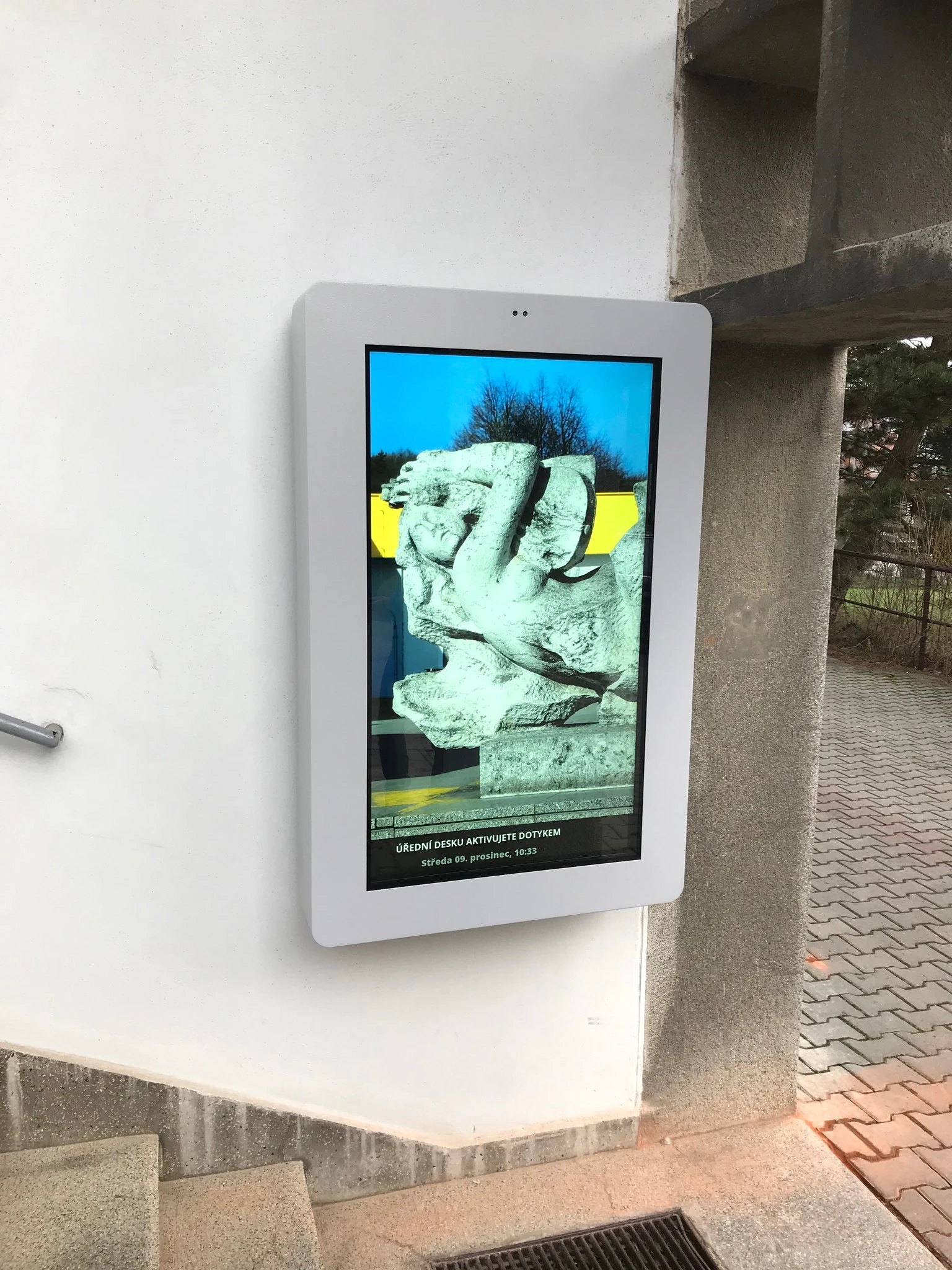 Model Number: MWE763 Wall Mount Ip65 Outdoor LCD Digital Signage ...